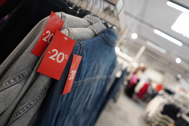 Trendy Fashion Deals at International Clothes Market